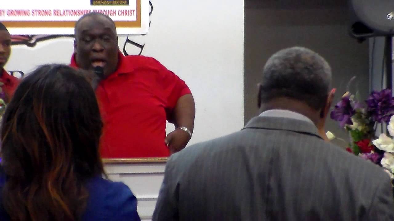 A "Praise Moment" With Pastor Mark Collins at the Men On Fire ...