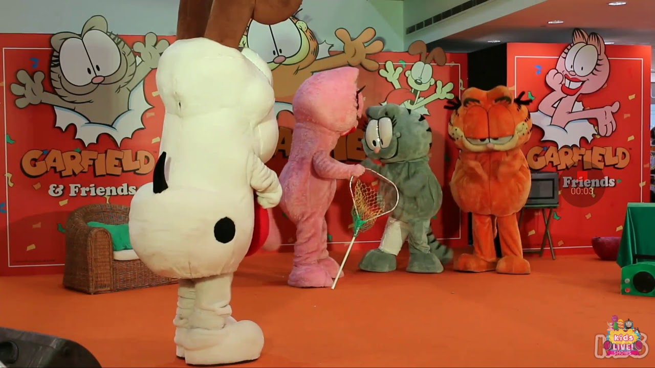 Nermal Crying in the Live Show - YouTube