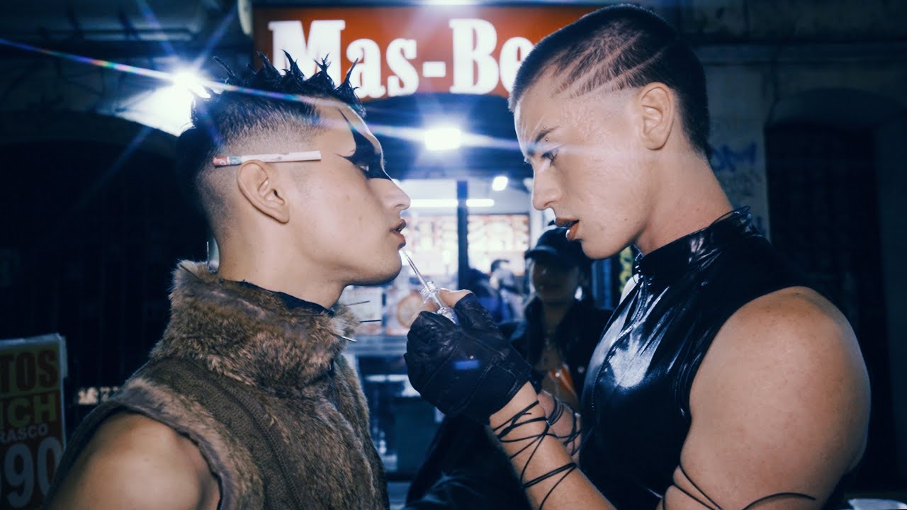 ROI - CABRO CHICO MALDAOSO (VISUALIZER - FILM) - YouTube