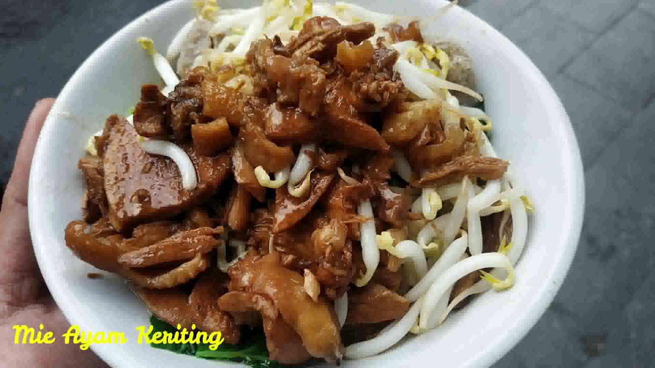 MIE AYAM KERITING PINANGSIA (Pak Supardi) - Glodok - YouTube