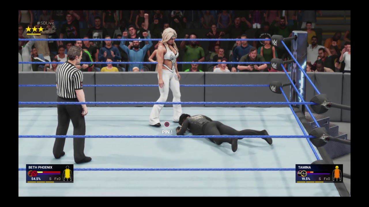 Beth Phoenix Vs Tamina - YouTube