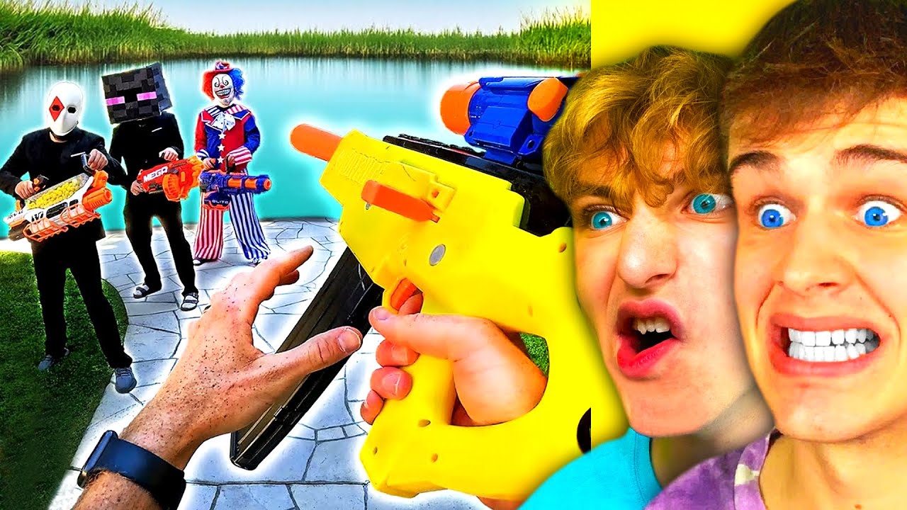 EXTRÉMNÍ Fortnite NERF BITVA proti ŠÍLENÝM KLAUNŮM! @TrospyReakce - YouTube