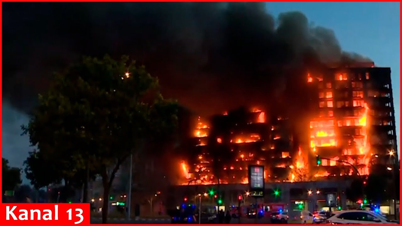 Valencia apartment block fire kills at least four people in Spain - YouTube