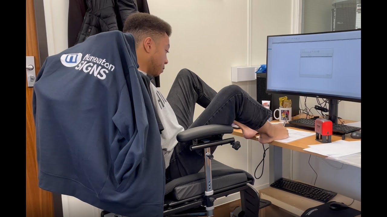 Meet Callum - YouTube