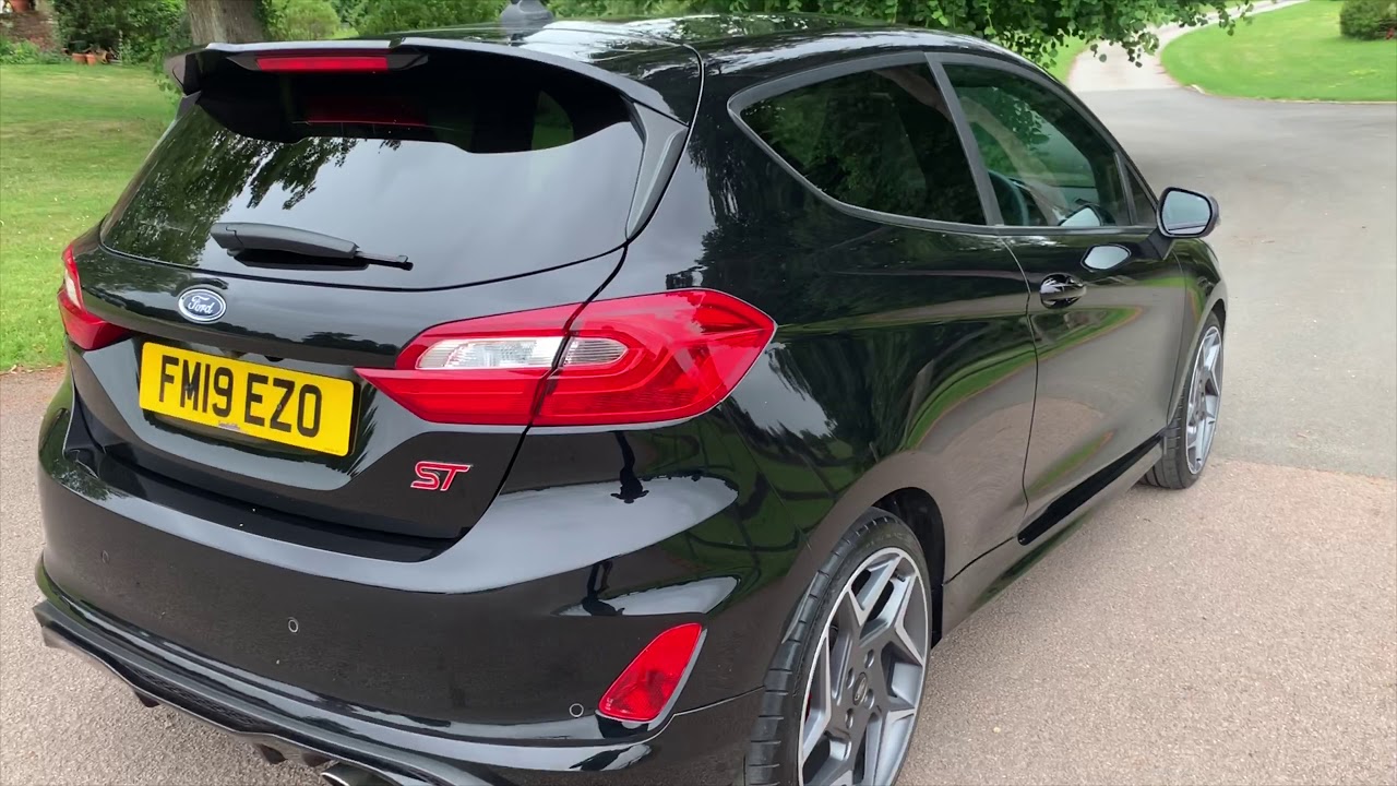 Ford Fiesta ST3 Performance Pack, LED Lights and B&O Sound System - YouTube