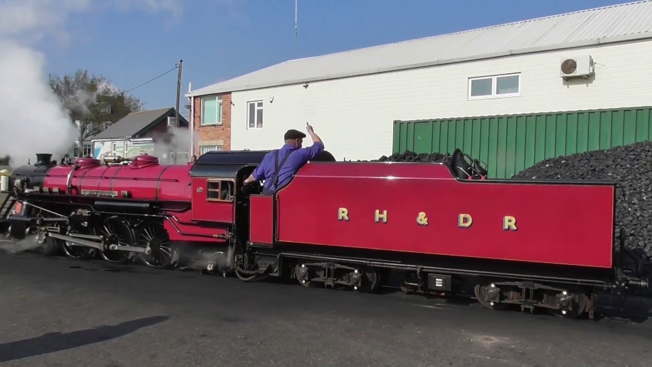 RH&DR Locomotive Winston Churchill in Romney - YouTube