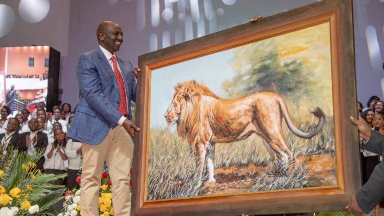 President RUTO gifted a LION portrait in Church!! - YouTube