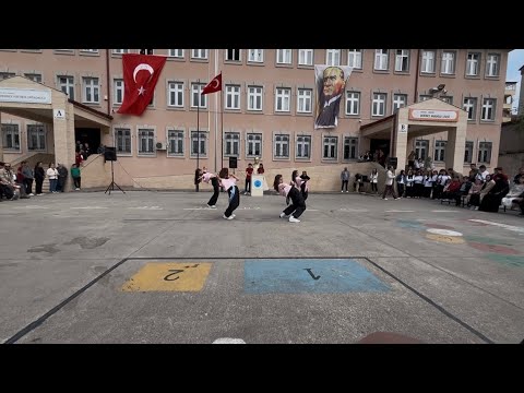 23 Nisan Gösterisi | 5. Sınıf kızlarım❤️dans | Black Pink | Kill This Love |Piri Reis Ortaokulu