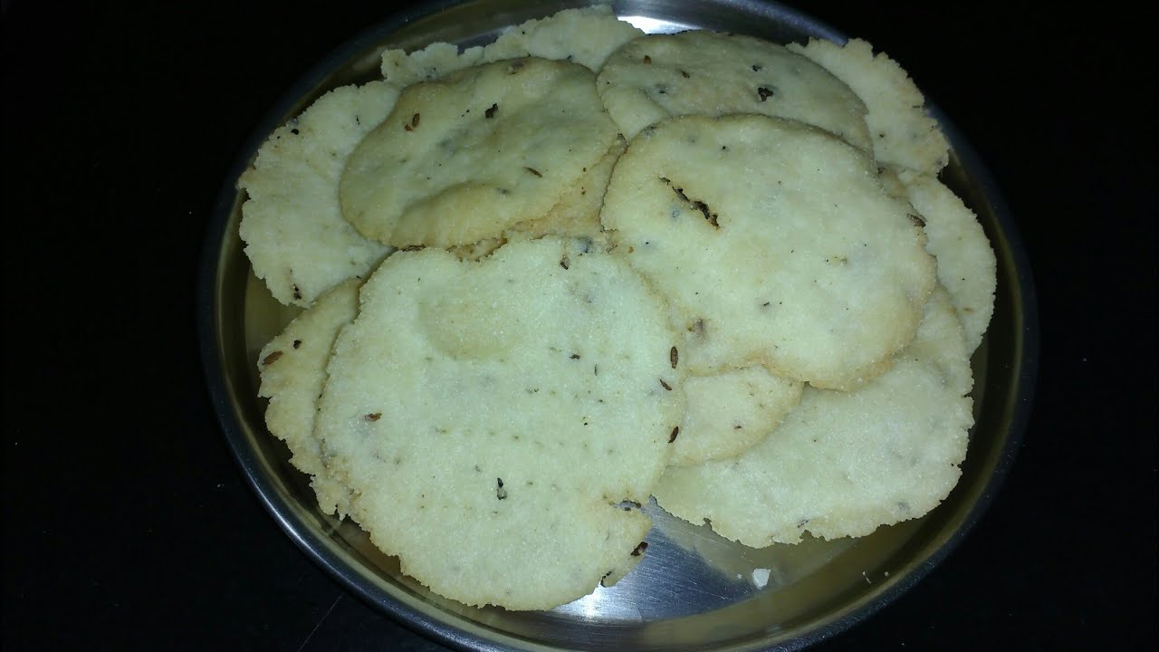 Diwali Special Rava Farsi Puri - YouTube