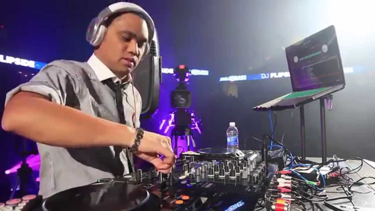 DJ Flipside Live at Jingle Bash 2012 - YouTube