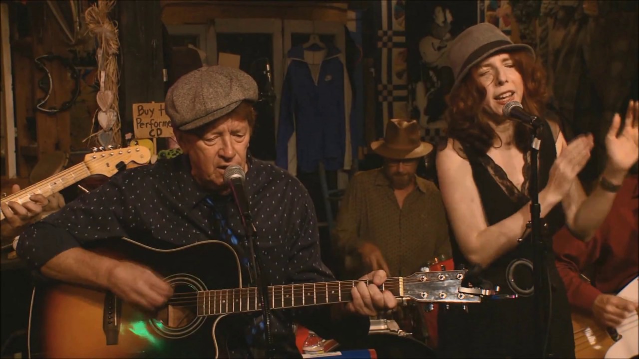 Grooving to Homemade JAM The Vintage Party Band - YouTube