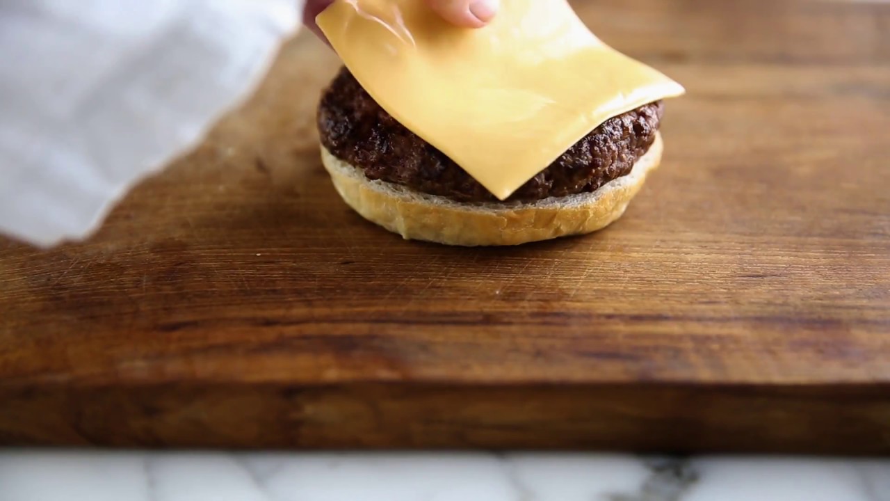 How to style a burger for a professional food shoot - YouTube
