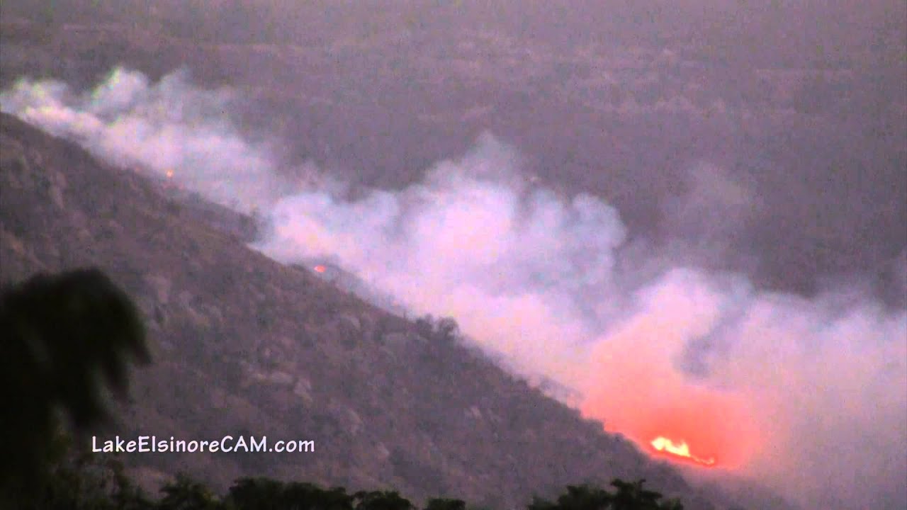 Raw footage of the 7/15/2015 Macy Fire in Lake Elsinore, CA 1080p - YouTube