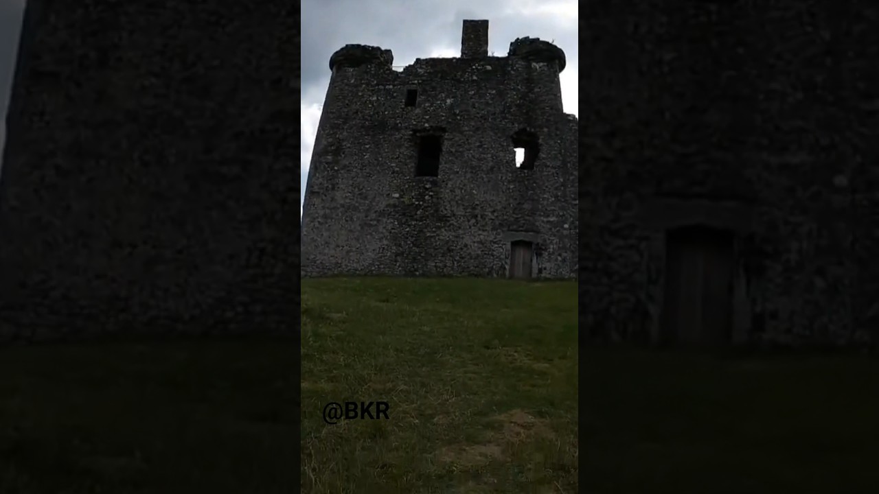 Kilchurn 1600's Castle - SCOTLAND - YouTube