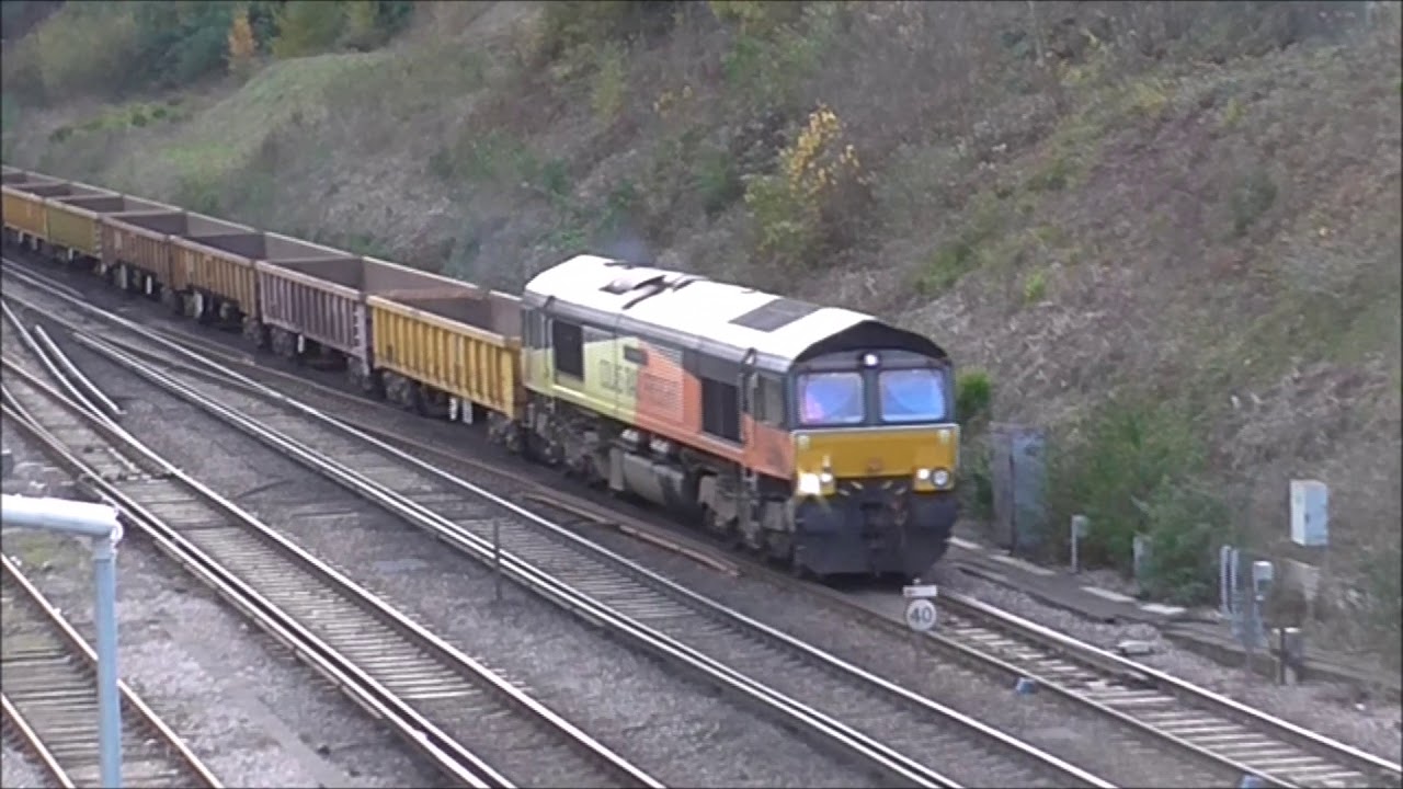 Colas Rail Class 66850 At Haywards Heath Working 6G11 (Wivelsfield ...