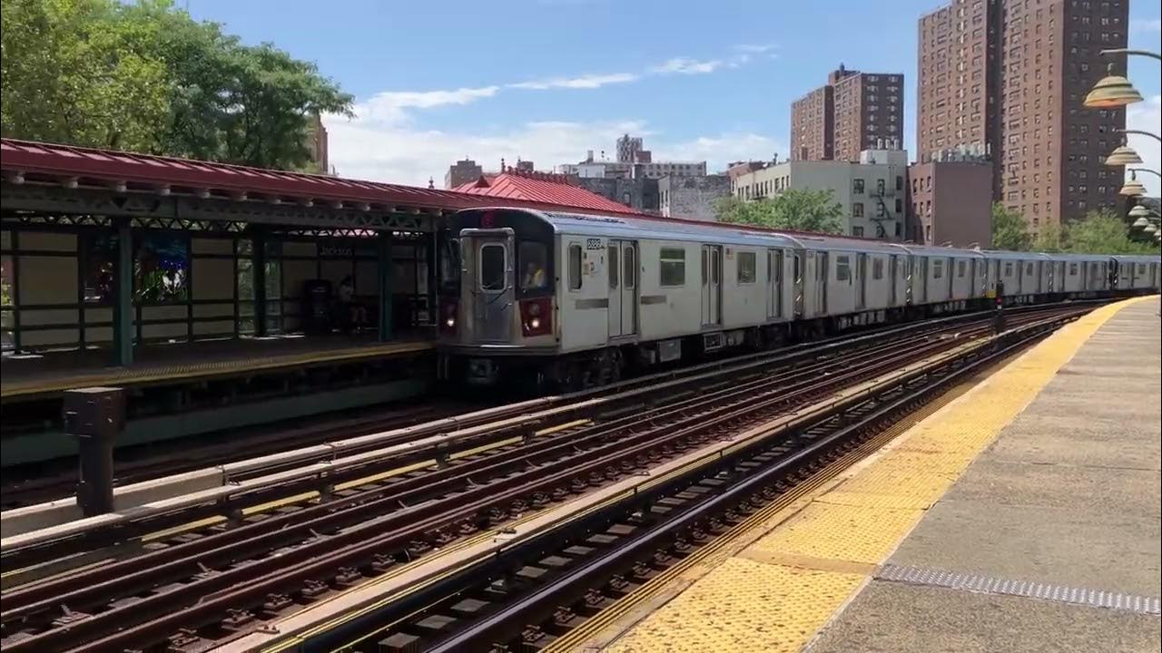 MTA R142 5 Train arriving at Jackson Avenue Station. - YouTube