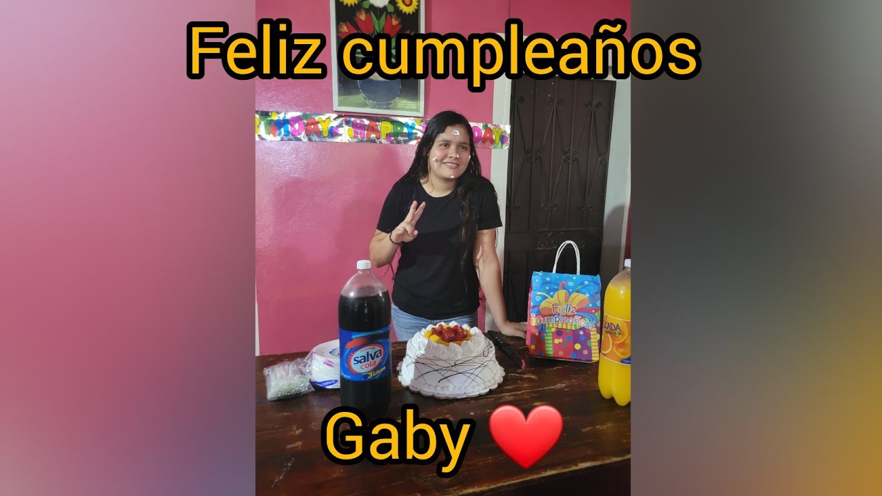 Celebrando el cumpleaños de Ghaby - YouTube