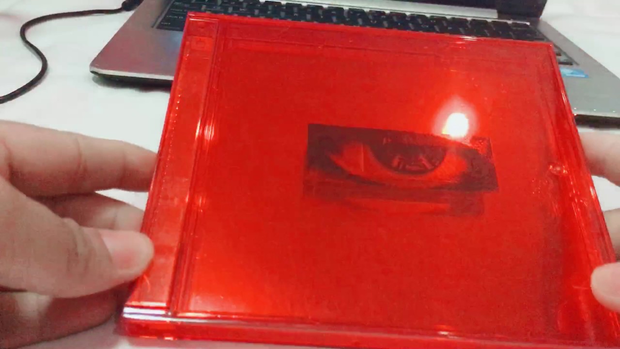 G-DRAGON (KWON JIYONG USB ALBUM) UNBOXING! - YouTube