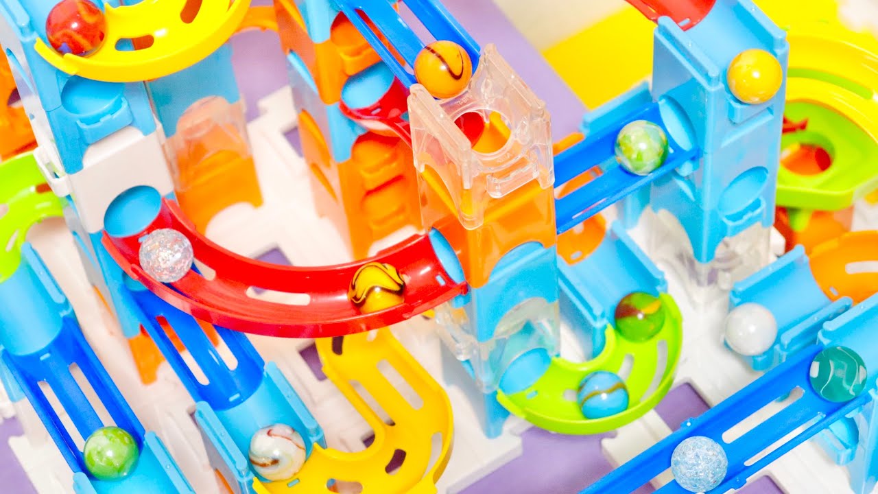 Marble Run Marble racers rushing through the water pipe maze. Watch out for the sharp curves ...