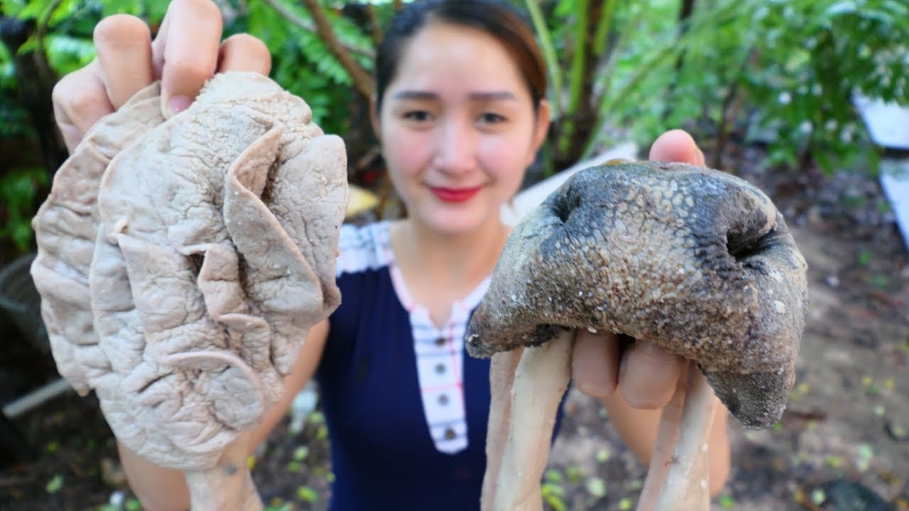 Yummy Cow Nose Sour Soup Cooking - Cow Nose Recipe - Cooking With Sros ...