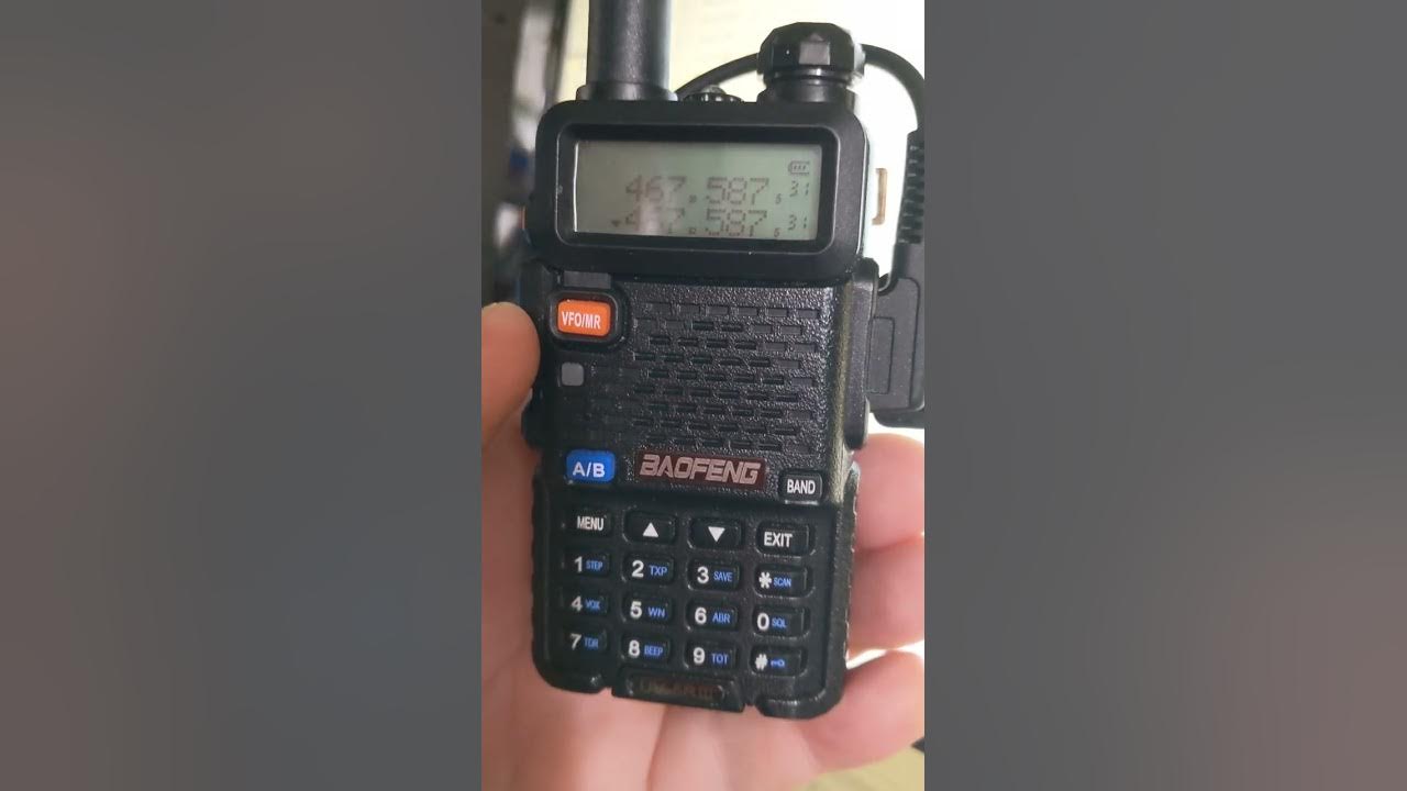 Baofeng UV-5R transmit on, transmit off. From scanner to transceiver and back...CHIRP magic ...