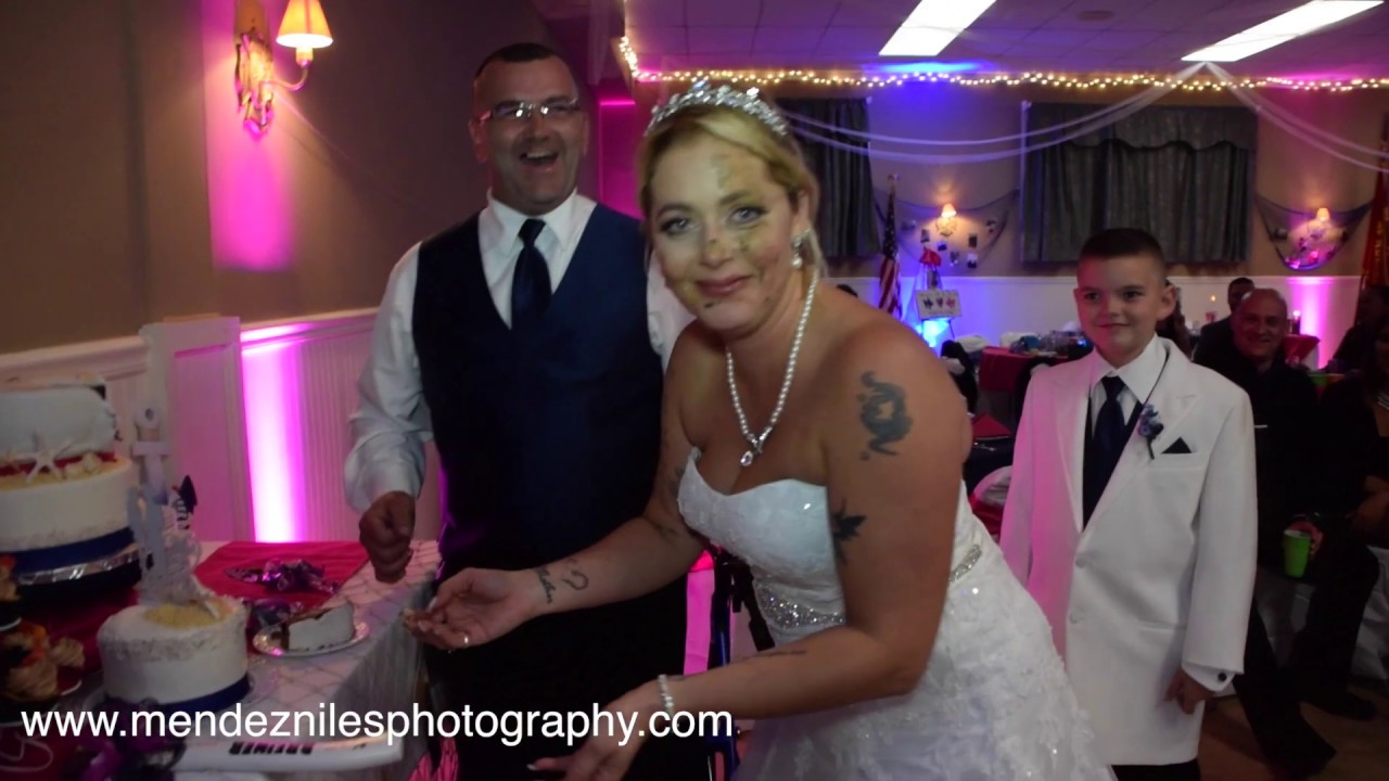 cutting of wedding cake gone wrong - YouTube