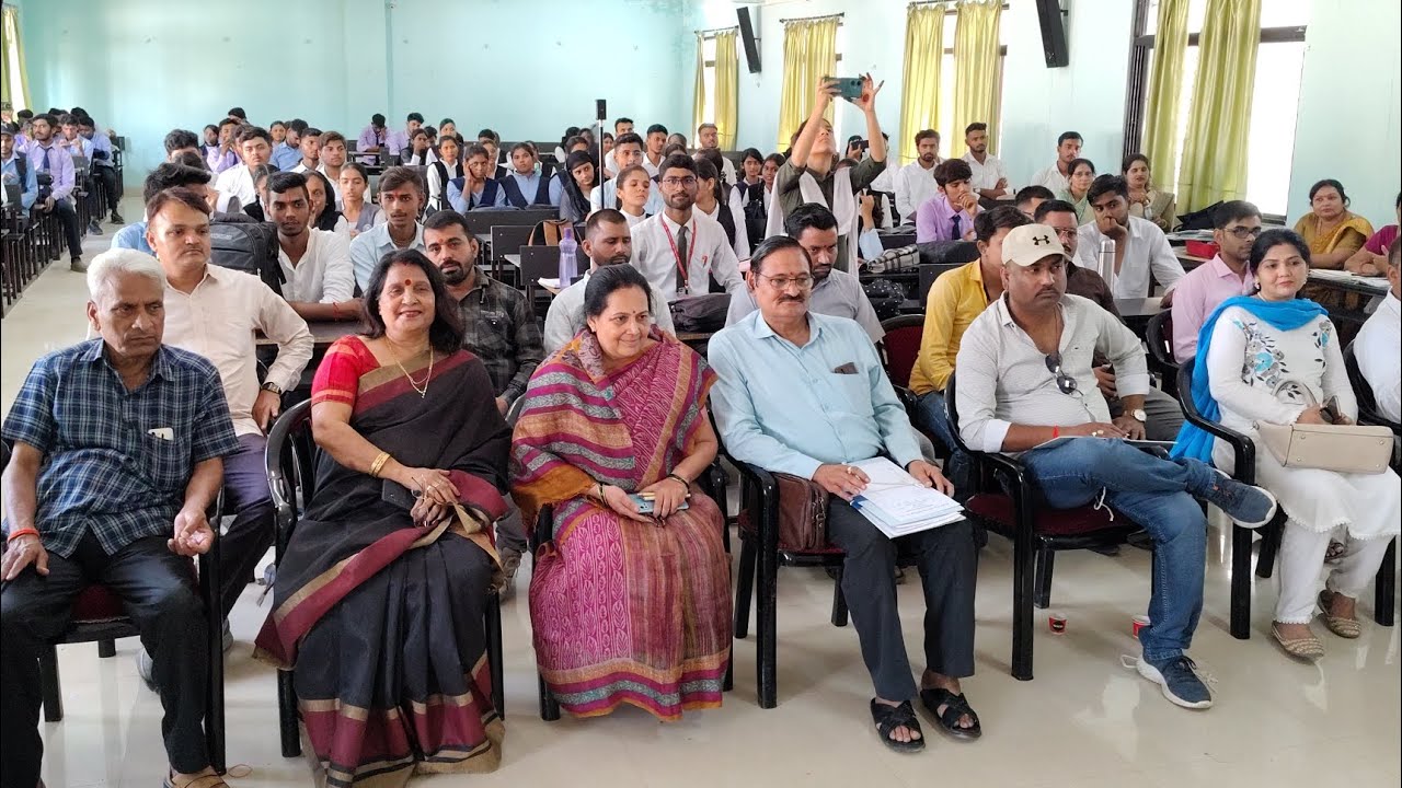 🚩TRS College Rewa!!युवा उत्सव-2024!! #trscollege #trs #rewa #music # ...