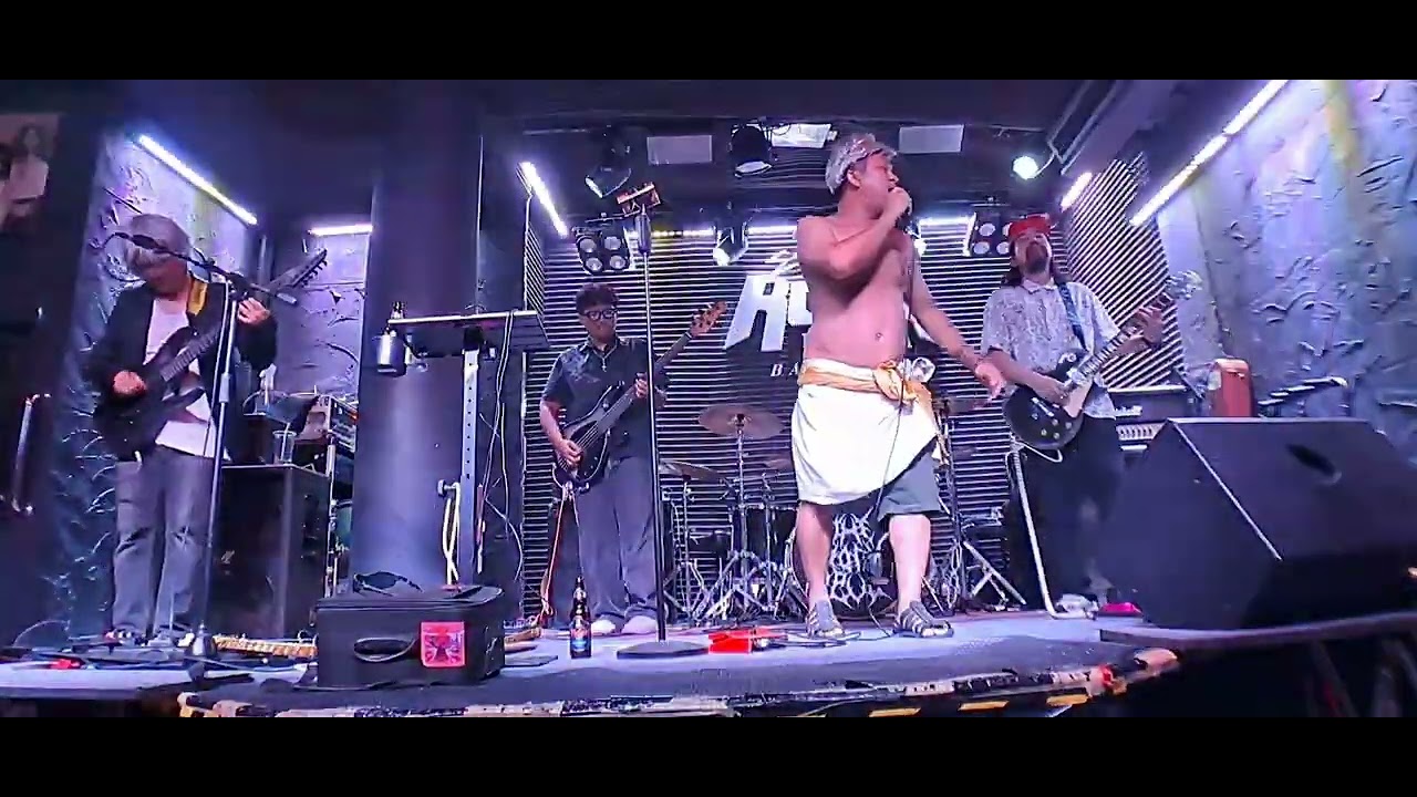 Silly Machine live at The Rock Pub 1. - YouTube