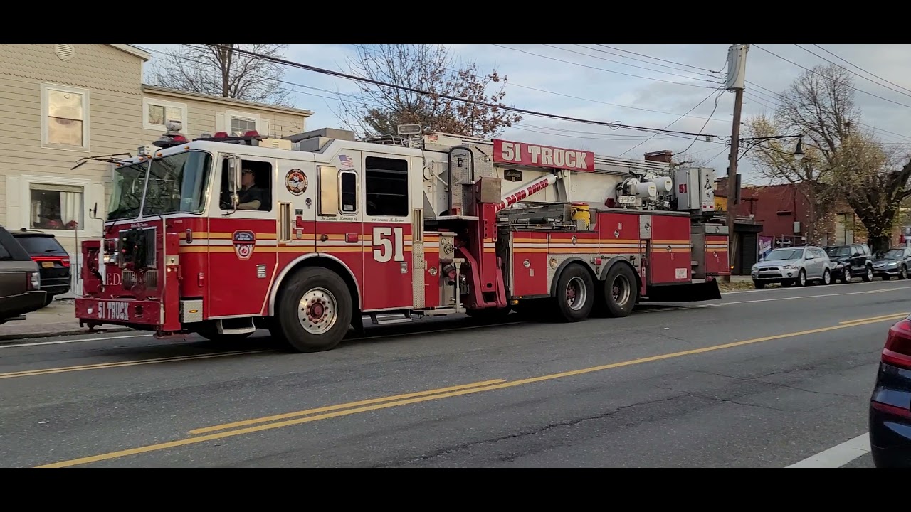 FDNY Ladder 51 Leaving From A 3rd Alarm Fire On Fordham Street In City ...