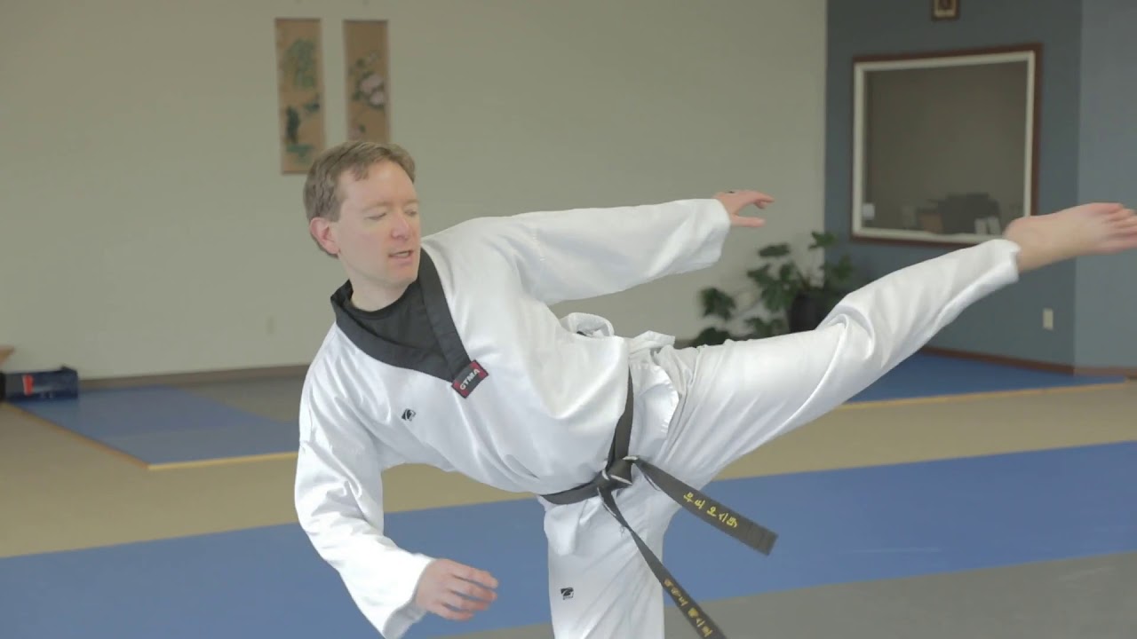 360 Back Kick - Sr. Red Belt, Yellow Stripe - YouTube