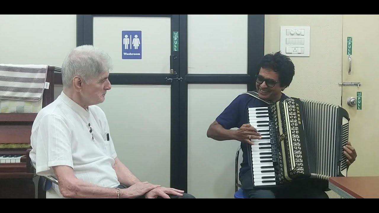 Accordion Jamming session with Legend Music Arranger Raju Lalwani Sir_01 - YouTube
