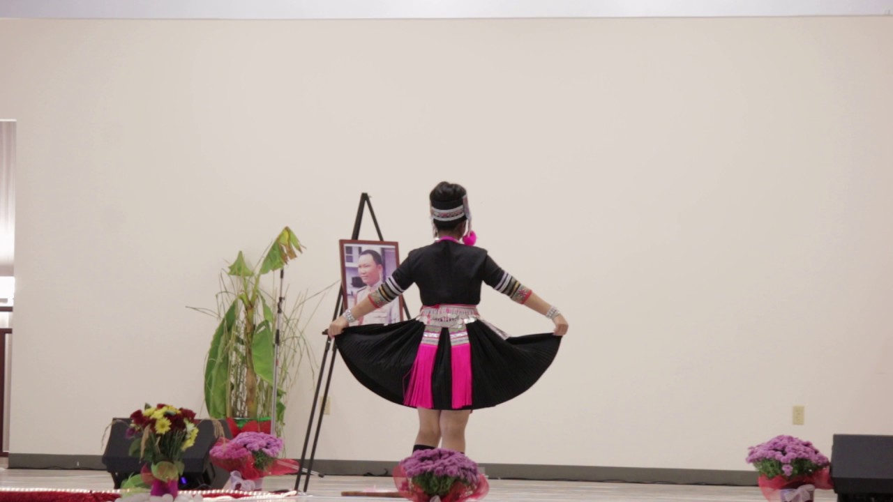 Nkauj Hli Vaj #1 R2 - YouTube