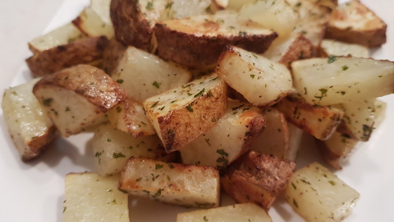 Lemon Pepper Potatoes Cooked in an Air Fryer - YouTube
