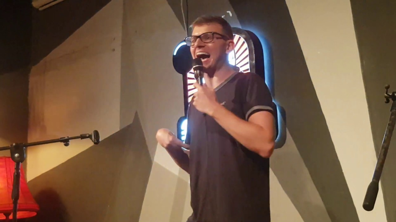 2020 06 05 Vietnam Comedy Competition :: Craig Craw - YouTube