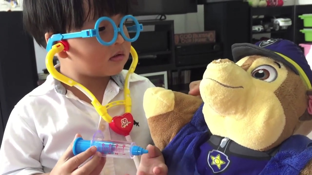 Paw Patrol Chase is Sick and Doctor FergusMac to the Rescue - YouTube