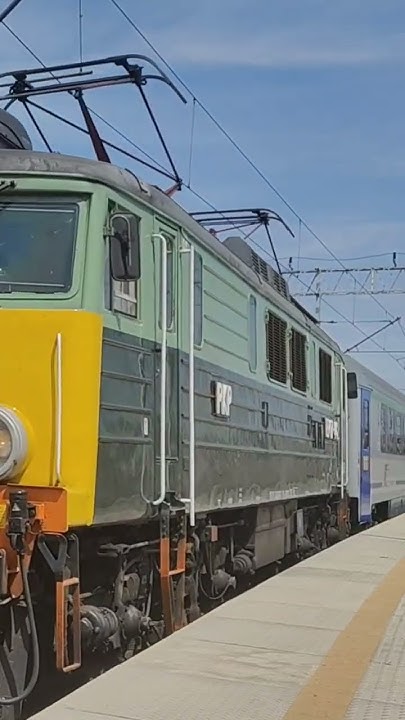odjazd ep07-442 z IC Bolko z Lublina głównego #shorts #train #pociągi #spotting #ep07 - YouTube