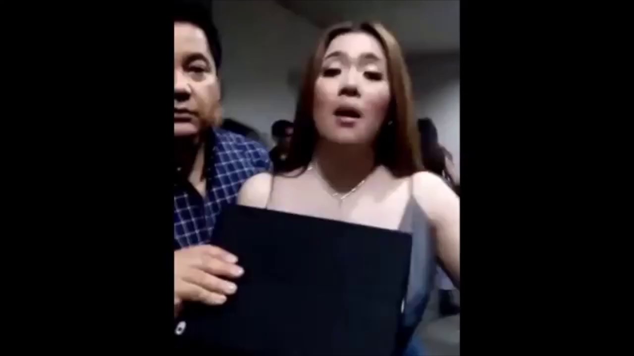 Angeline quinto, lumabas ang suso at tinakpan ni Martin rivera - YouTube