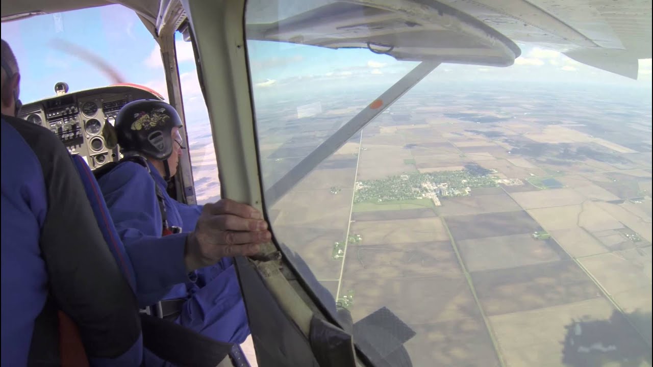 IVPC First Jump Class Static Line Jump - YouTube