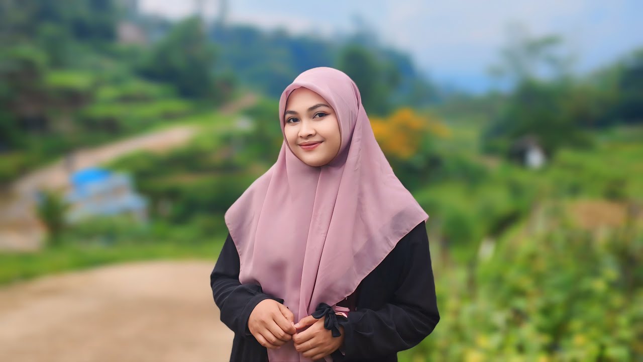 WOOW‼️ DI PELOSOK KAMPUNG ADA GADIS DESA PINTAR CANTIK BERPRESTASI - YouTube