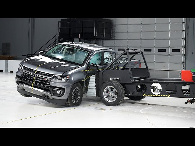 El IIHS evaluó seis pick-ups bajo su nueva prueba de choque lateral