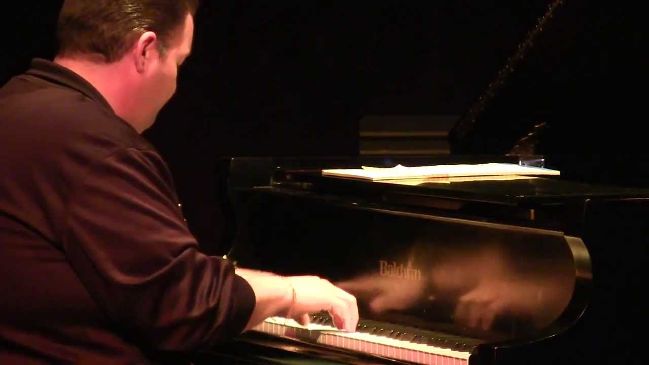 Ryan Ahern LIVE in a private performance - YouTube