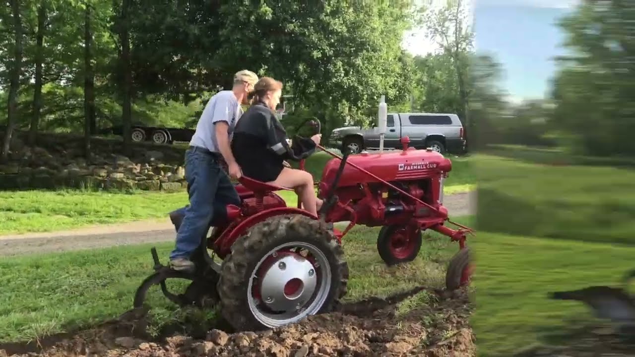 Farmall Cub - Plow Day - YouTube
