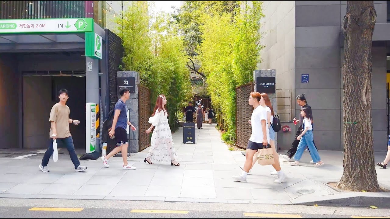 [4K] Walking Garosugil: the most fashionable shopping street│Seoul ...