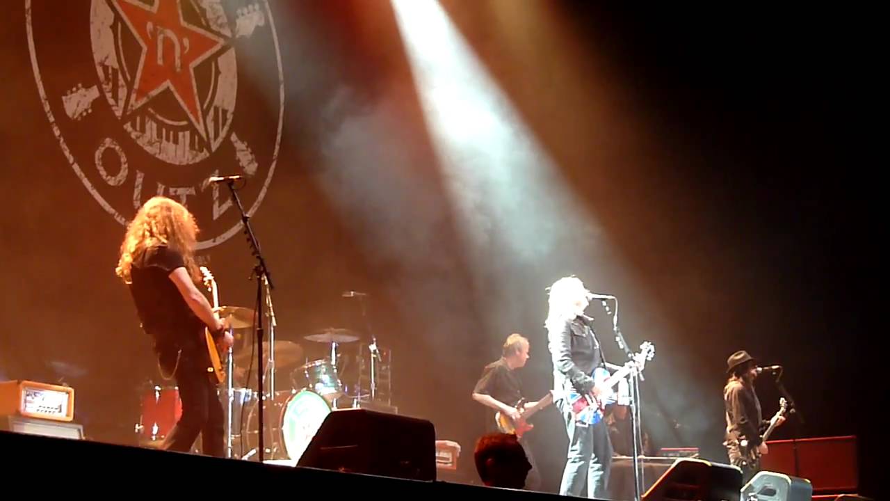 DOWN 'N' OUTZ - Overnight Angels - Newcastle 2011 - YouTube