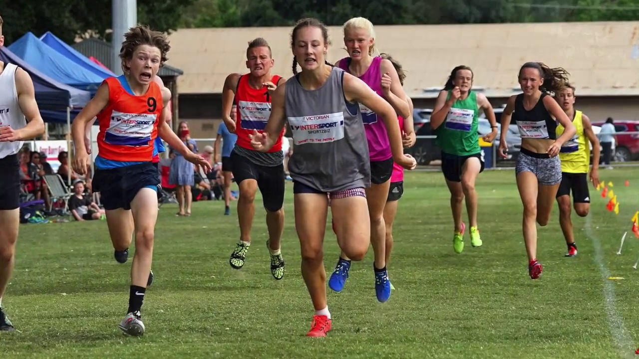 Castlemaine Gift 2018 - 400m Open, won by Jacob Densley - YouTube