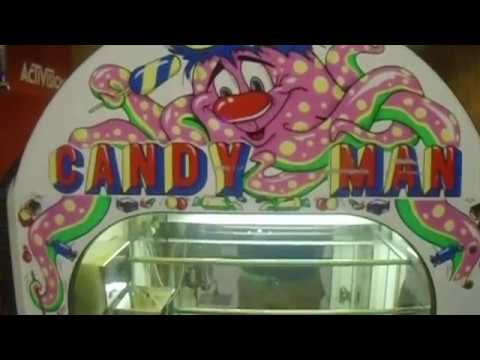 Claw Adventures: Scoring candy from the Candy Man claw machine - YouTube