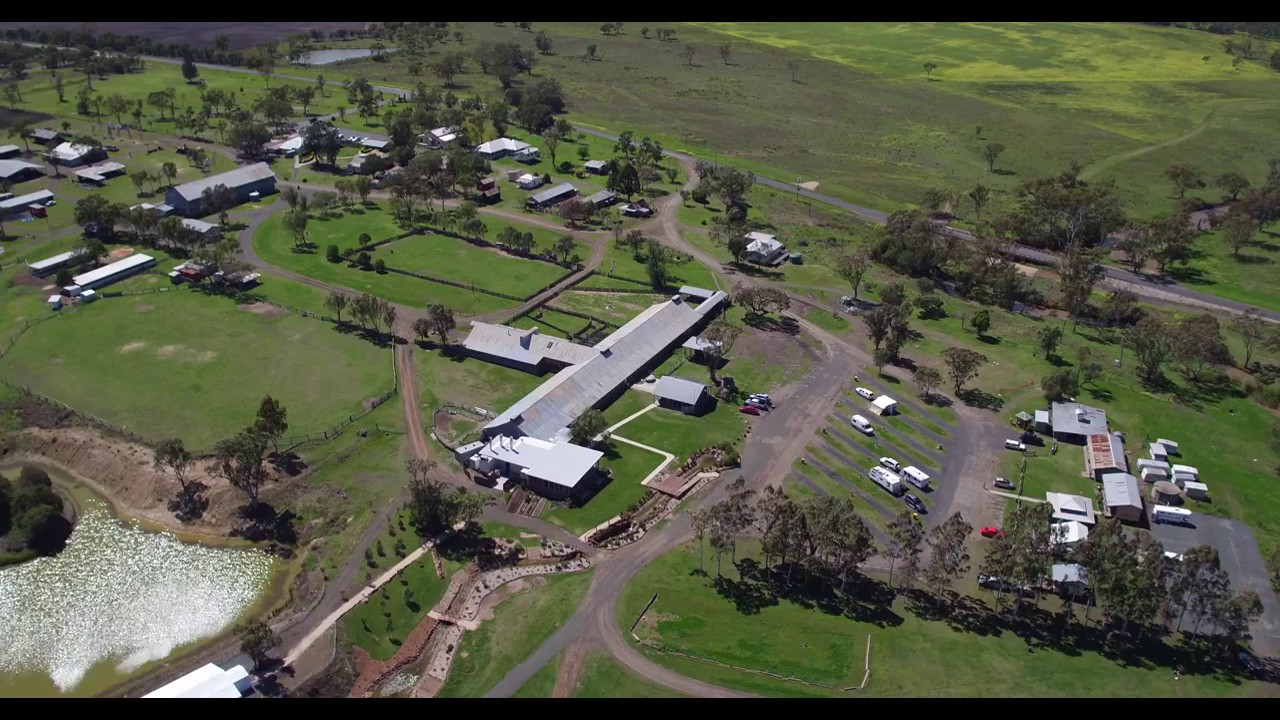 Drone footage of The Woolshed at Jondaryan. - YouTube