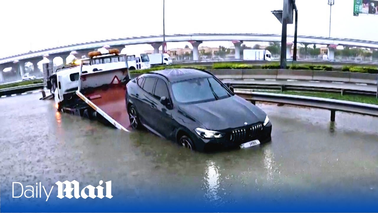 Severe weather strikes UAE: Heavy rain and thunderstorms cause ...