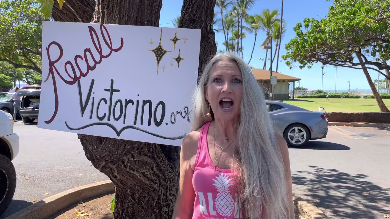 Sheila Walker talks to Maui about recalling Mayor Victorino. - YouTube