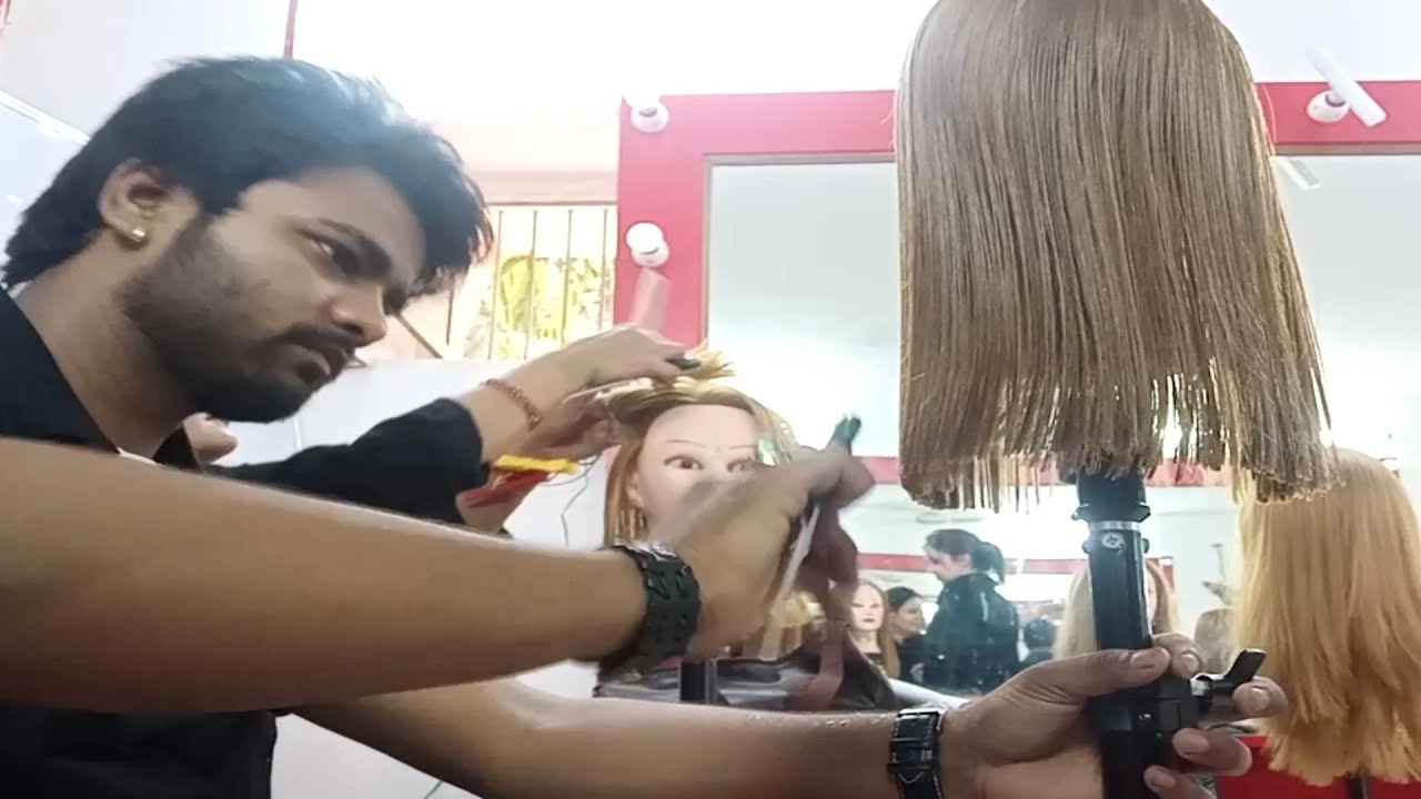 || Bob haircut kaise kare || how to do bob haircut ||Right choice ...